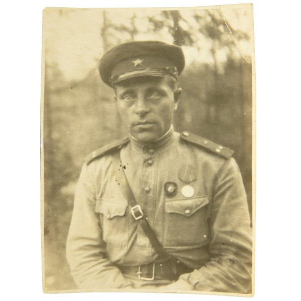 Photo of a company chief-infantry, a senior lieutenant wearing re-made ...