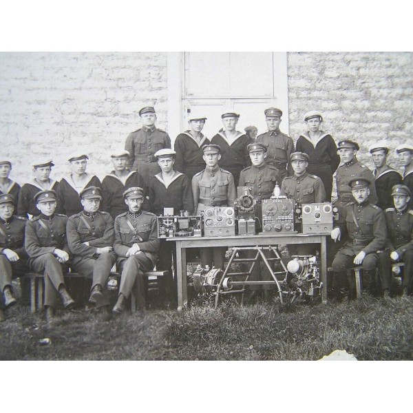 Set of 126 pictures of one officer, pre-ww1, ww1, Civilian war and pre ...