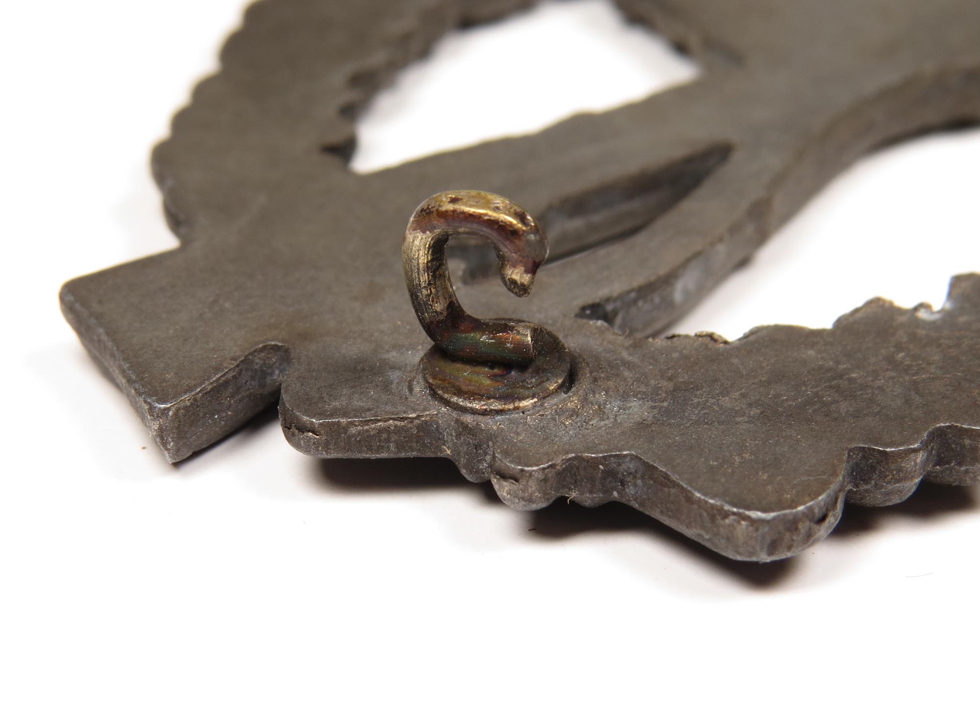 Infantry Assault Badge, R.S. Fluted pin