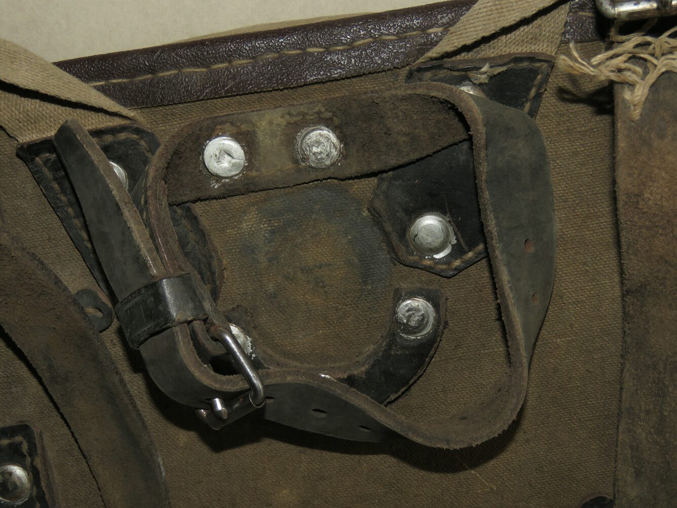 Pad frame carrier for heavy equipment of the Red Army, Mortar or MG