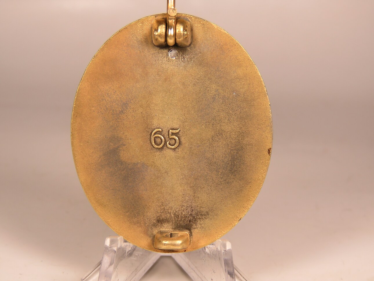 Klein und Quenzer. Insignia de oro de la clase Wound1939