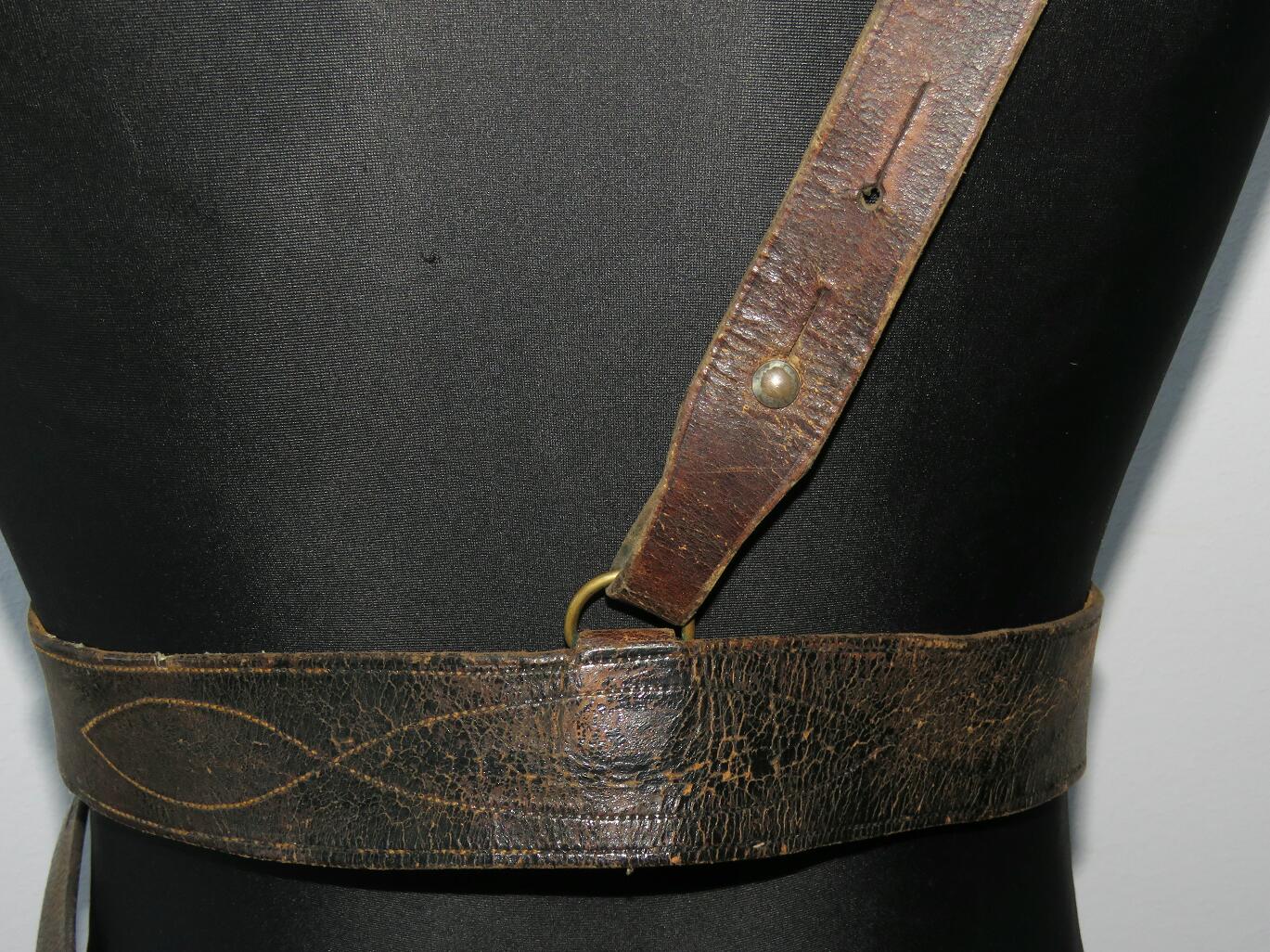 M35 belt for the command staff of the Red Army with a cross strap