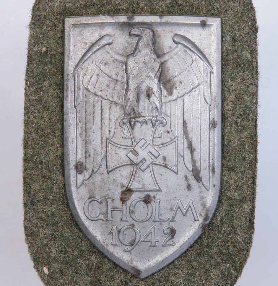 Cholm sleeve shield 1942. Short "m" variant