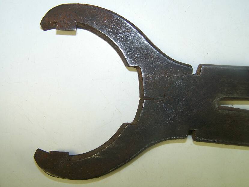 WW2 Soviet tool for the shells head- Grenades & Ammo Related